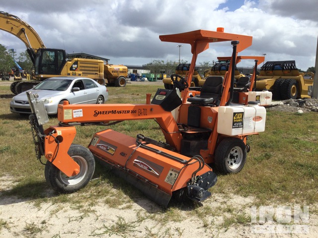 2020 Lay-Mor SM300 Self-Propelled Broom in Orlando, Florida, United ...
