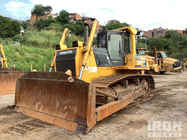 2005 Komatsu D85EX-15 Crawler Dozer in Girón, OTHER, Colombia ...