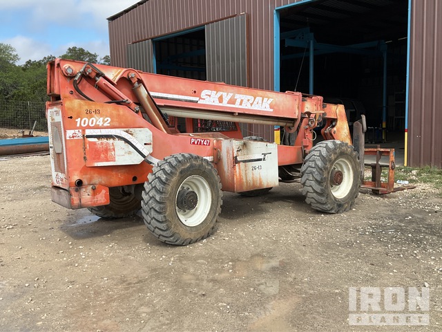 SkyTrak 10042 Telehandler in Spring Branch, Texas, United States ...