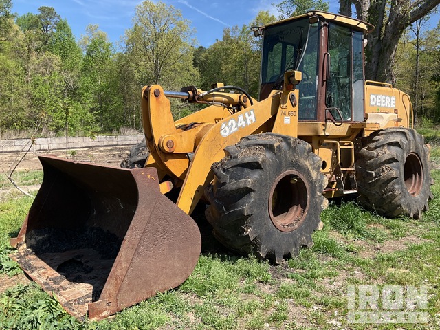 2002 John Deere 624H Wheel Loader in Newtown, Virginia, United States ...