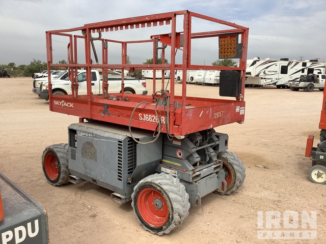 2014 Skyjack SJ6826 RT 4x4 Dual Fuel Scissor Lift in Midland, Texas ...