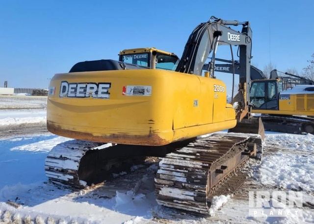 2011 John Deere 200D LC Tracked Excavator in Fargo, North Dakota ...