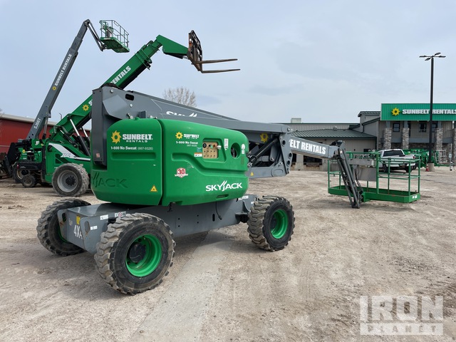 2015 Skyjack SJ63AJ 4WD Diesel Articulating Boom Lift in North Fond Du ...