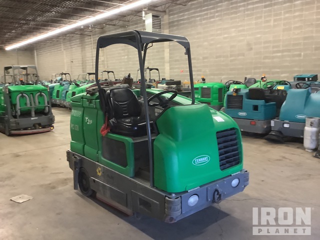 2011 Tennant T20 Ride-On Floor Scrubber in Golden Valley, Minnesota ...