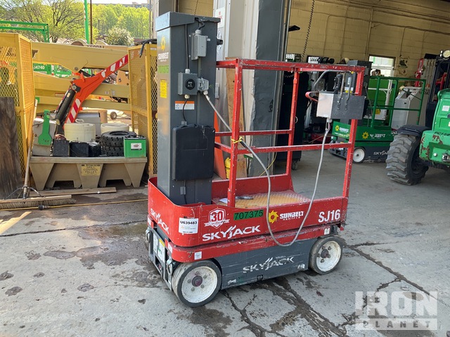 2015 Skyjack SJ16 Electric Vertical Mast Lift in McLean, Virginia ...