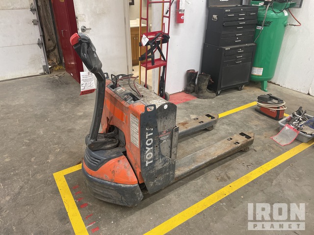 2018 Toyota 8HBW23 4500 lb Electric Pallet Jack in Denton, Texas ...