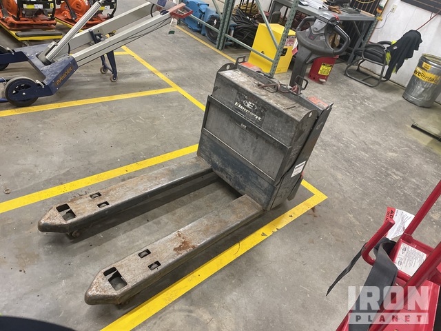 2018 Toyota 8HBW23 4500 lb Electric Pallet Jack in Denton, Texas ...