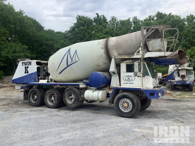1997 Oshkosh 8x6 Front Discharge Mixer Truck in Dayton, Tennessee ...