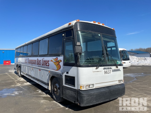 1997 MCI 6x2 55-Seat Passenger Coach in Thompson, Manitoba, Canada ...
