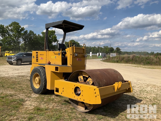 1993 Cat CS433B Smooth Drum Compactor in Greenville, North Carolina ...