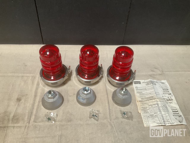 Surplus (30) Dialight 860-3R03 Obstruction Lights in North Las Vegas ...