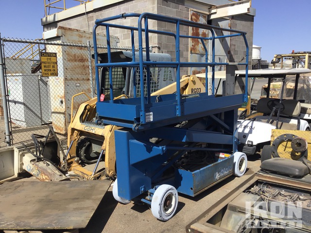 1996 UpRight SL20 Electric Scissor Lift