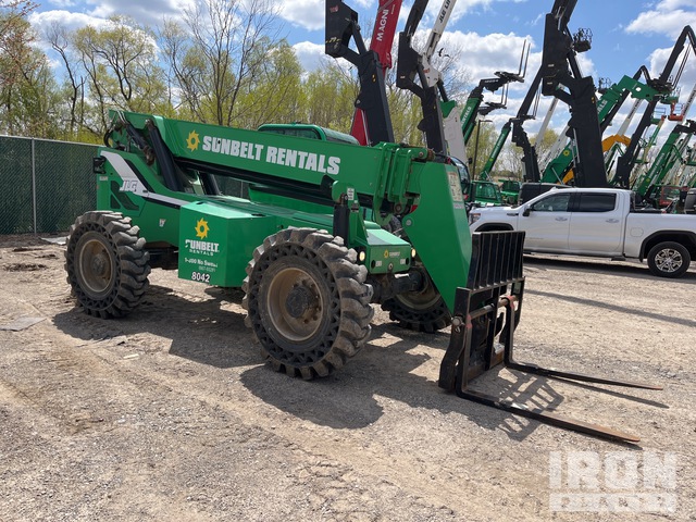 2015 SkyTrak 8042 Telehandler in Sugar Grove, Illinois, United States ...