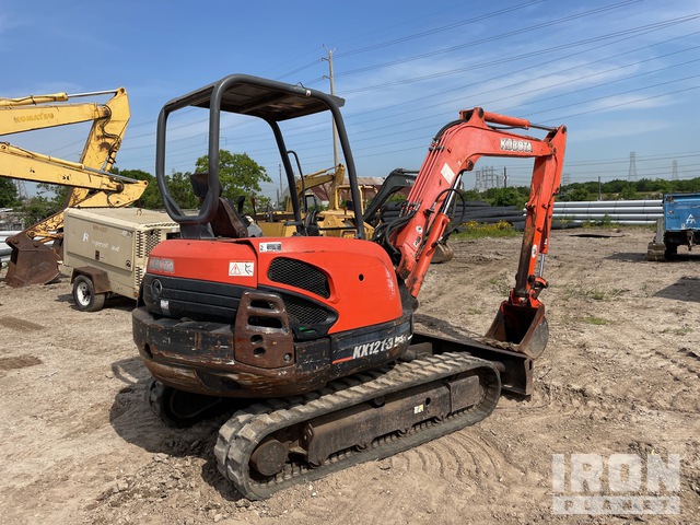 2013 Kubota KX121-3ST Mini Excavator in Pasadena, Texas, United States ...