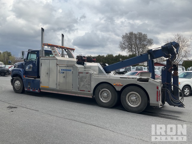 1995 Ford L9000 Aeromax 6x4 Tow Truck in St-Hyacinthe, Quebec, Canada ...