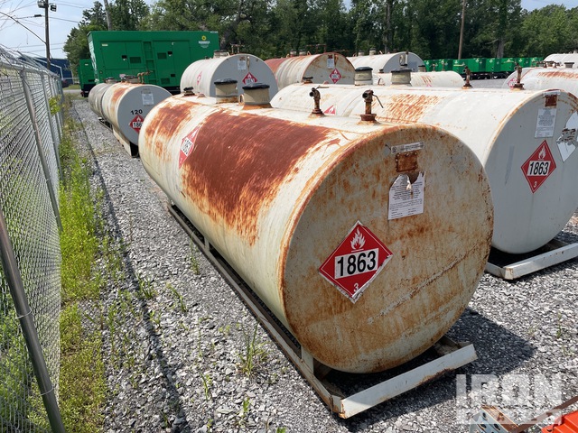 Newberry Tanks 1000 gal Skid Mounted Steel Fuel Tank in Westlake ...