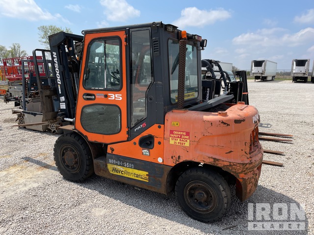 2014 Doosan D35S-5 6950 lb Pneumatic Tire Forklift in Morris, Illinois ...