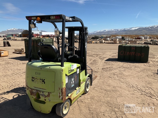 Surplus Clark ECX20 Electric Forklift in Doyle, California, United ...