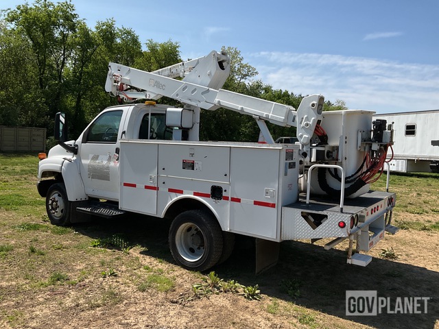 Surplus Altec AT37-G on 2005 GMC C5500 Bucket Truck in Chambersburg ...