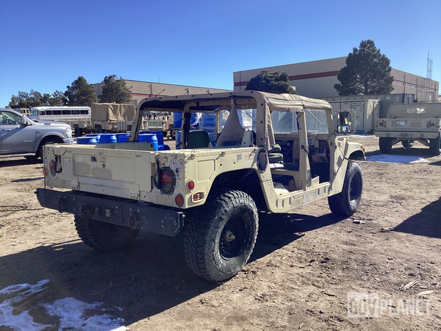 Surplus 2009 AM General M1097A1 HMMWV 4 Door Soft Top w/Truck Body in ...