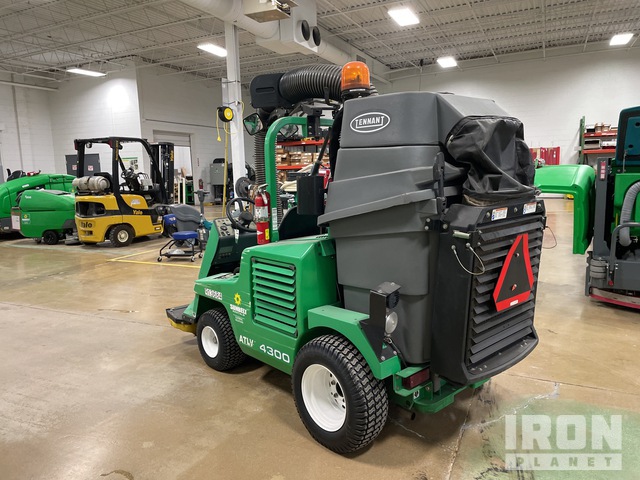 2016 Tennant ATLV 4300 Ride-On Floor Sweeper in NEW BERLIN, Wisconsin ...