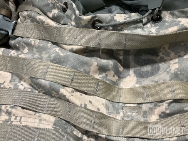 Surplus (5) Hydration Carriers, (2) Large Field Packs & Assorted Items ...