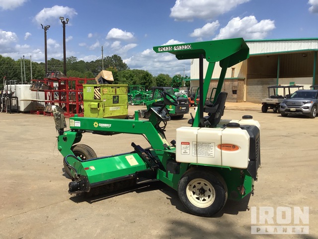 2016 Lay-Mor SM300 Self-Propelled Broom in Murfreesboro, Tennessee ...