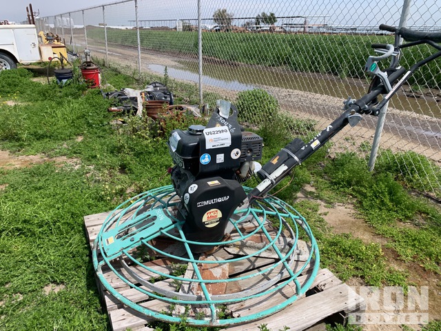 2015 MQ B46H90 Power Trowel in Tipton, California, United States ...