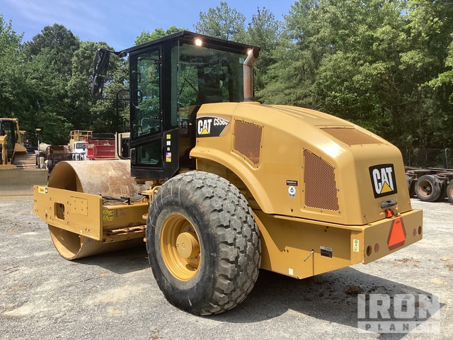 2015 Cat CS56B Smooth Drum Compactor in Midlothian, Virginia, United ...