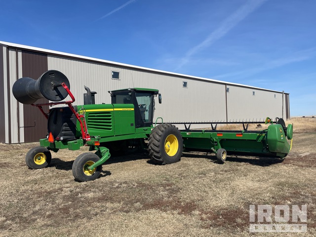 2012 John Deere D450 35 ft Swather in Estevan, Saskatchewan, Canada ...