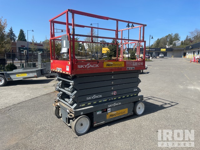 2016 Skyjack SJIII-4740 Electric Scissor Lift in Des Moines, Washington ...