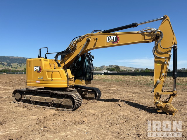 2021 Cat 325 Tracked Excavator in San Martin, California, United States ...