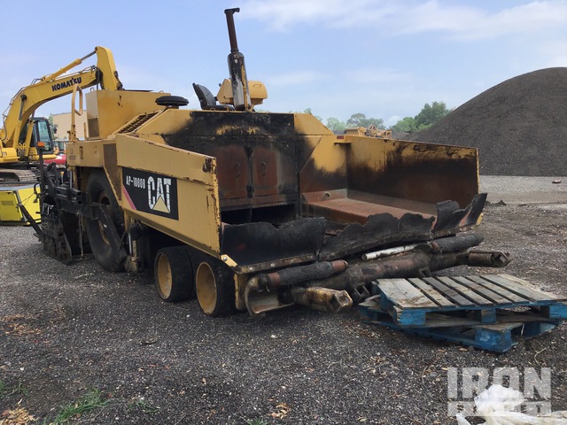 Cat AP-1000B Wheel Asphalt Paver in Beaumont, Texas, United States ...