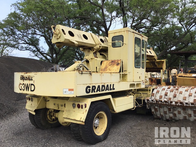 Gradall G3WD Wheel Excavator in Beaumont, Texas, United States ...