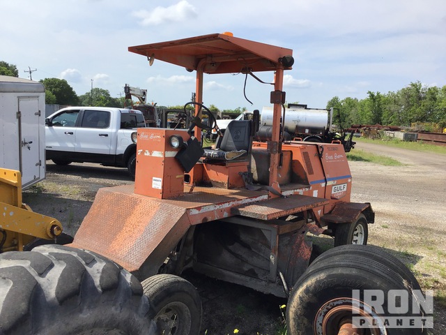 1999 Broce RJ350 Self-Propelled Broom in Beaumont, Texas, United States ...