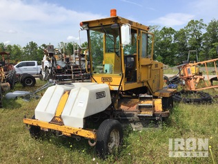 Rosco RB-48 Self-Propelled Broom in Beaumont, Texas, United States ...