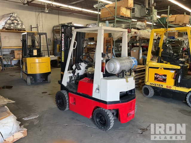 1988 Nissan AH01A15V 3000 lb Pneumatic Tire Forklift in Bay Shore, New ...