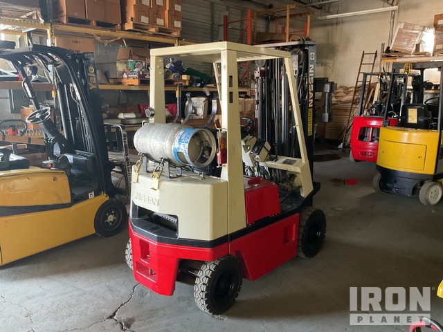 1988 Nissan AH01A15V 3000 lb Pneumatic Tire Forklift in Bay Shore, New ...