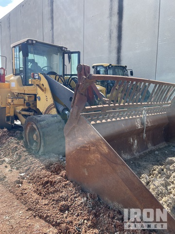 2008 Volvo L180F Wheel Loader in Houston, Texas, United States ...