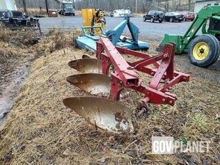 International Harvester 3 Bottom Plow in Buffalo Mills, Pennsylvania ...