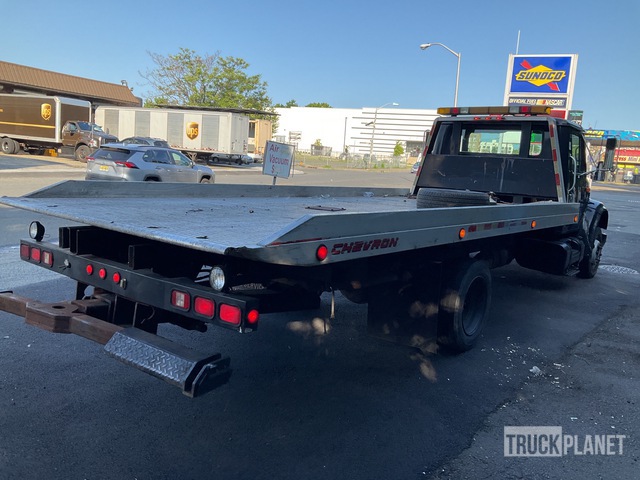 1995 International 4700 4x2 Rollback Truck in East Orange, New Jersey ...