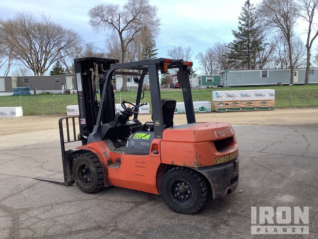 2004 Toyota 7FGU35 6800 lb Pneumatic Tire Forklift in Fergus Falls ...