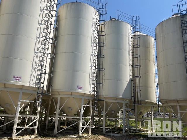 2014 Meridian 13.525HD FRAC Bulk Sand Storage Tank in Newcomerstown ...