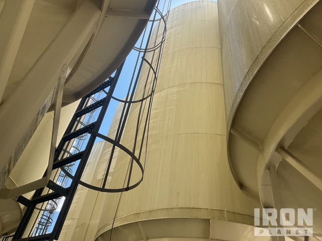 2014 Meridian 13.525HD FRAC Bulk Sand Storage Tank in Newcomerstown ...