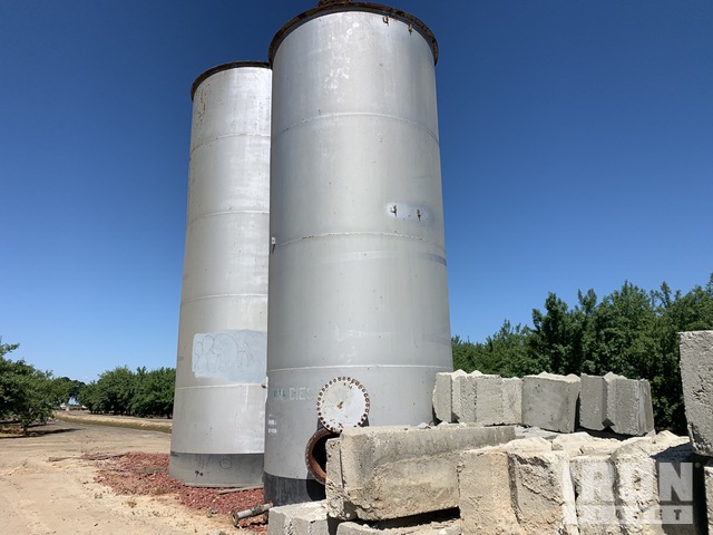9000 gal Steel Hot Oil Tank in Lemoore, California, United States ...