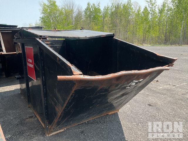 13 ft 8 cubic yards Waste Container in Saint-Blaise-sur-Richelieu ...
