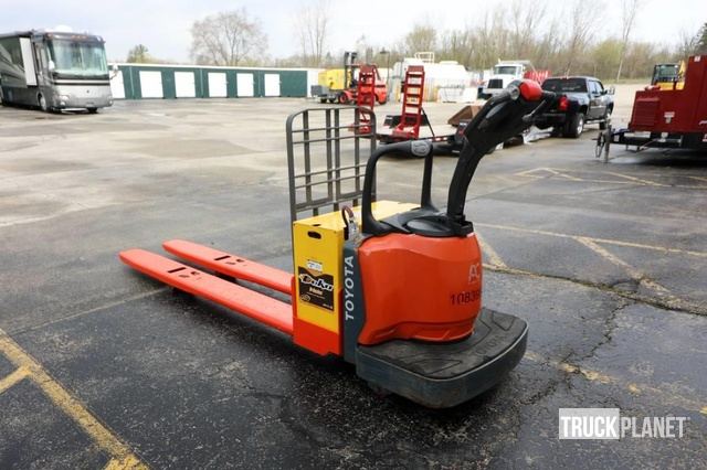 2018 (unverified) Toyota 8HBE30 6000 lb Pallet Jack in Mount Pleasant ...