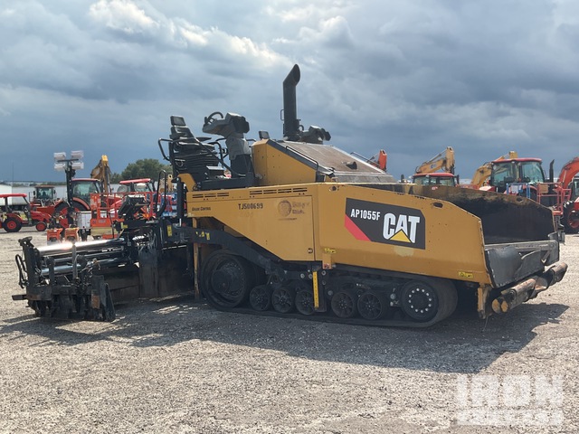 2018 Cat AP1055F Track Asphalt Paver in Davenport, Florida, United ...