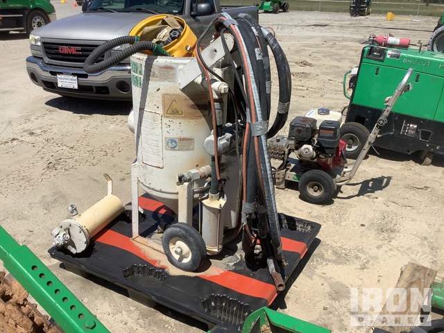 2012 Axxiom 3.5CF 300 lb Sand Blaster in Spartanburg, South Carolina ...