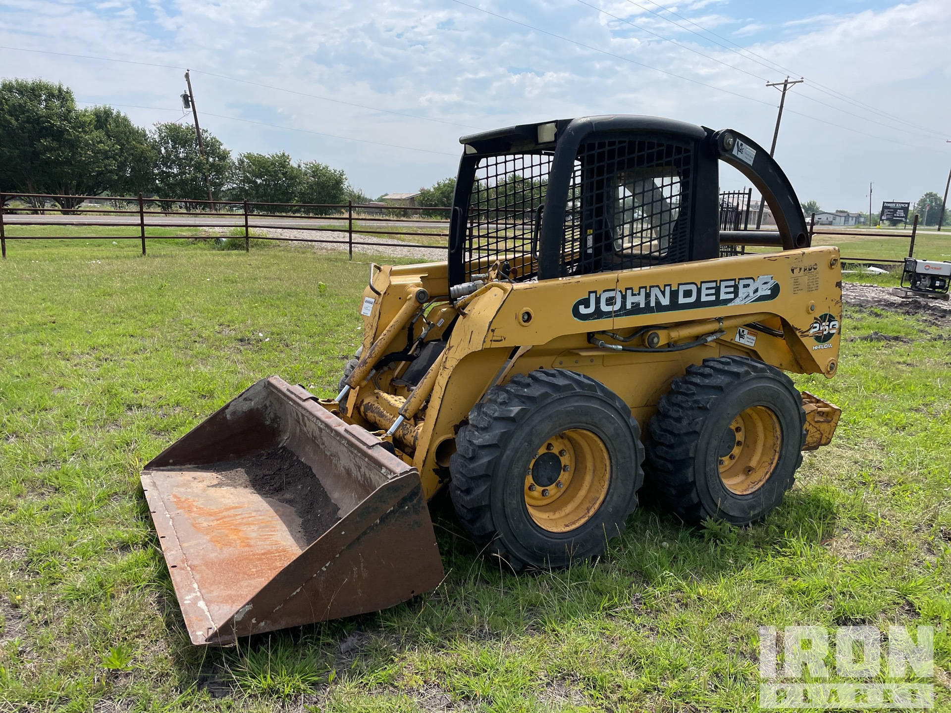 Deere Skid Loader
